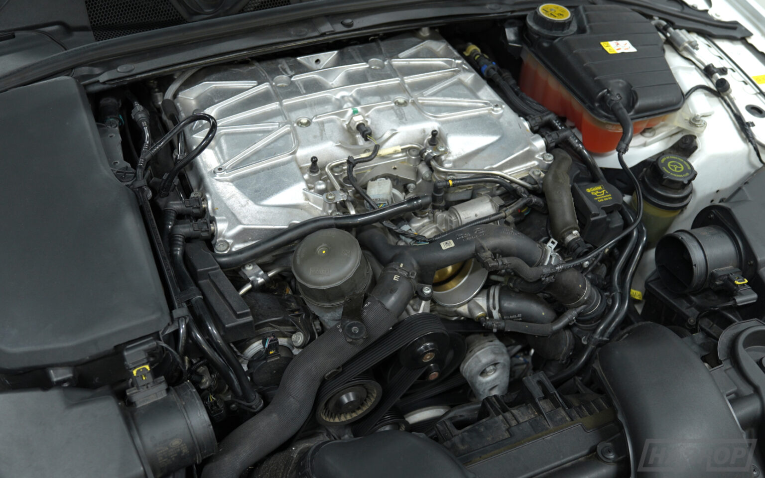 JLR AJ133 V8 TVS2300 Supercharger Harrop - Velocity Automotive Performance