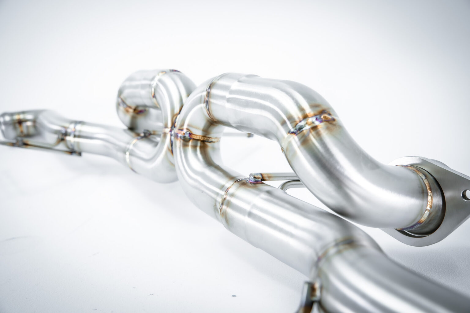 aston martin vantage exhaust